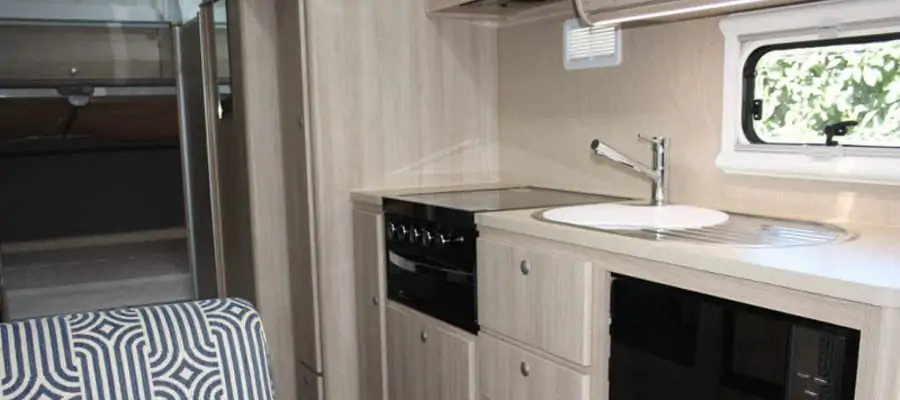 Jayco Expanda - Pop Top (17.56-2) OUTBACK - Victorian Caravan Hire